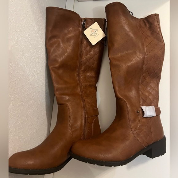St. John's Bay | Shoes | St Johns Bay Boots | Poshmark